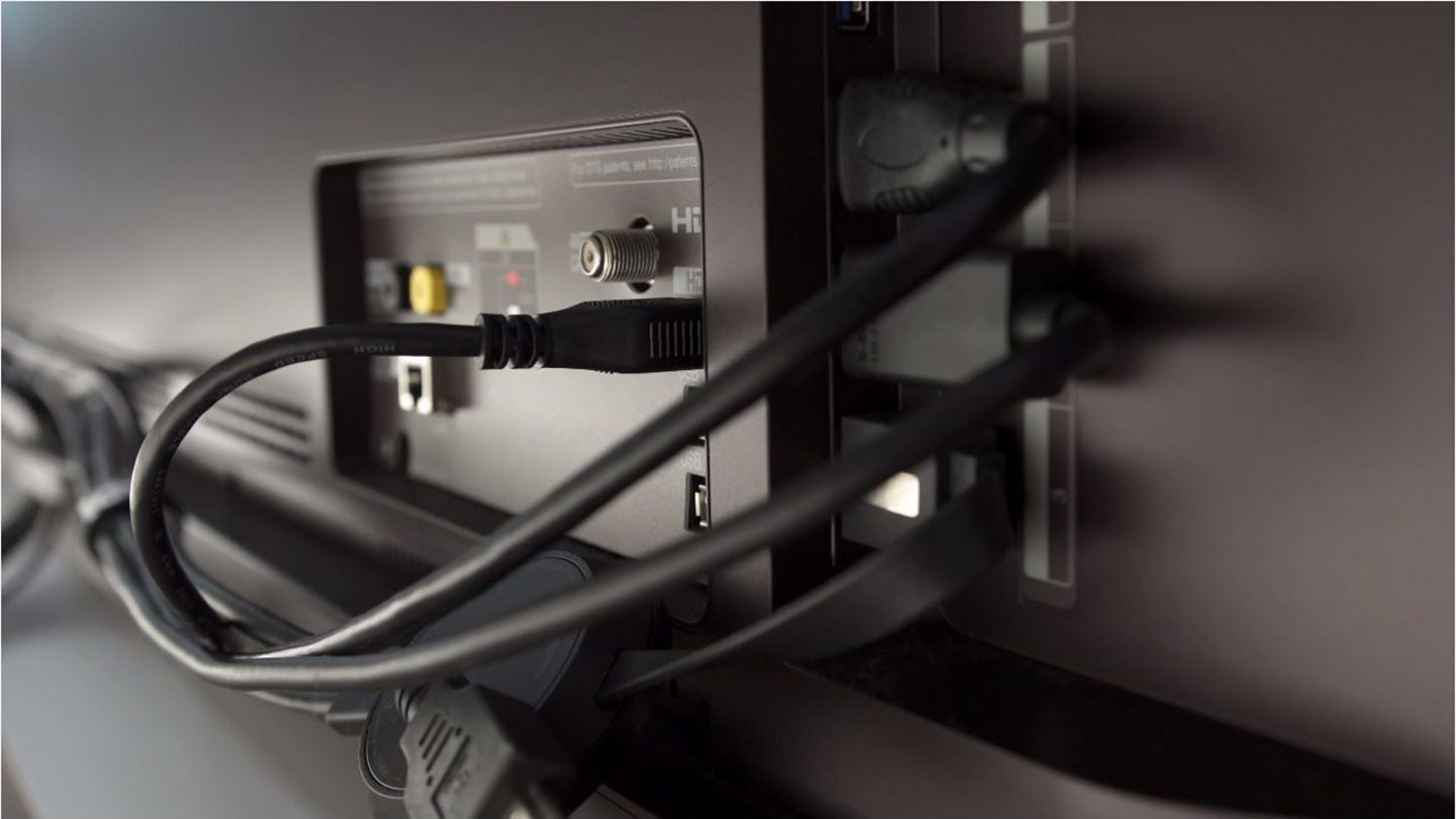 How to Pick the Perfect TV | BDI Furniture